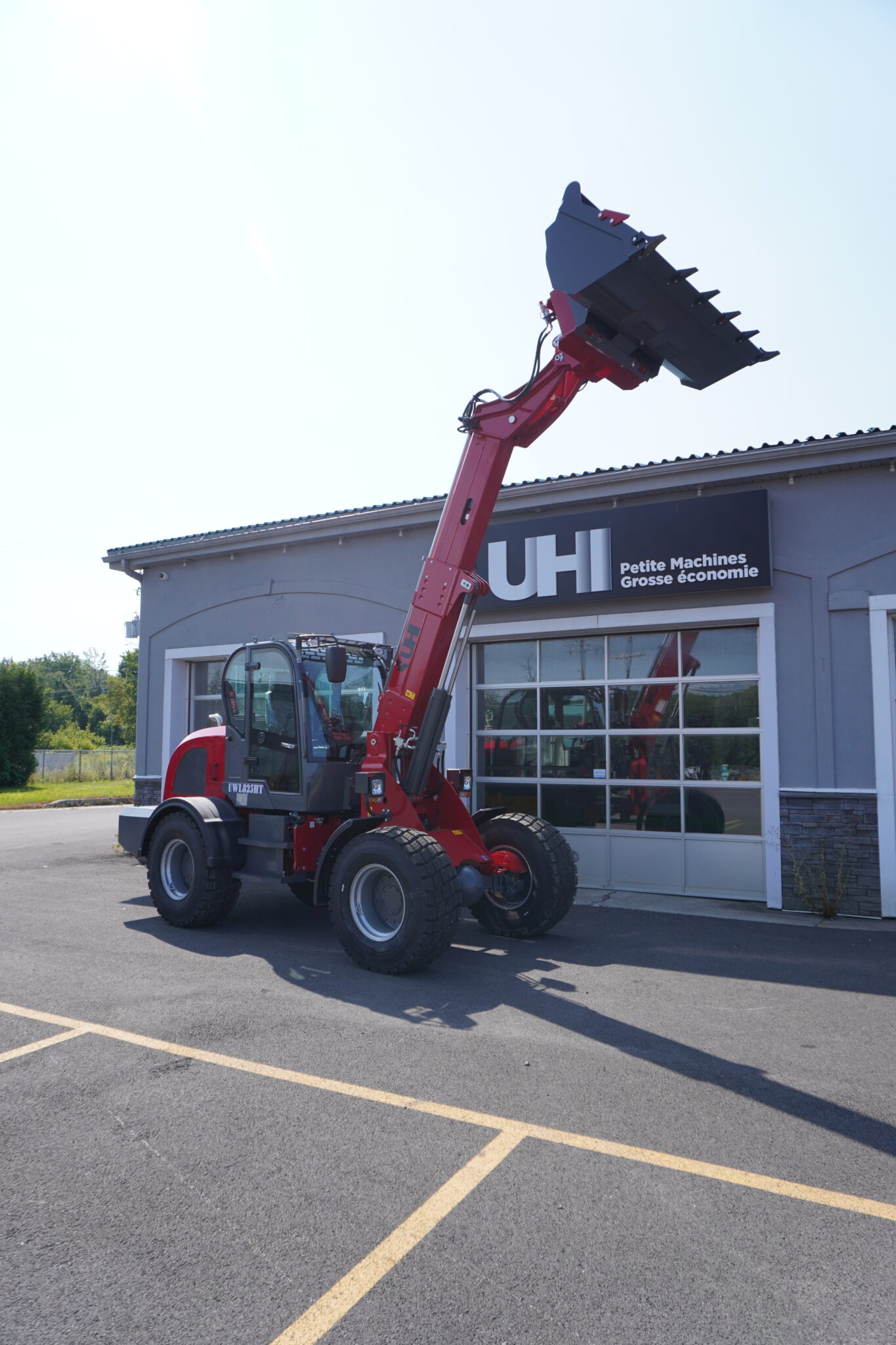 UHI Machinery UWL825HT Telescopic Handler Wheel Loader 5,511lbs. Lift ...