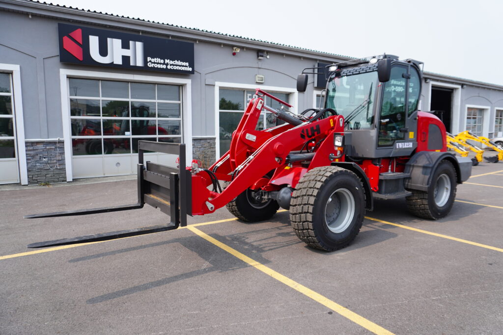 UHI Machinery UWL825H Wheel Loader 5511 lbs. Lift Capacity Cummins ...