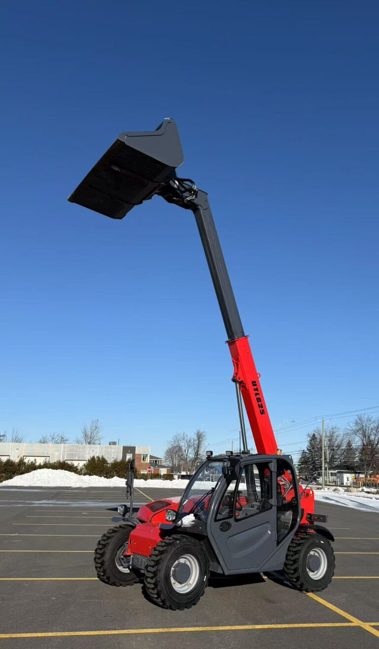 UHI Machinery UTL625 5500 lb Rated capacity telehandler - UHI MACHINERY CA